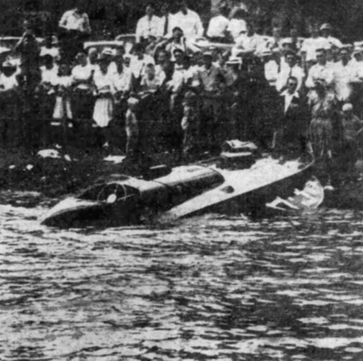 1947 Detroit (Ford) Memorial - Miss Peps Captures Ford Trophy