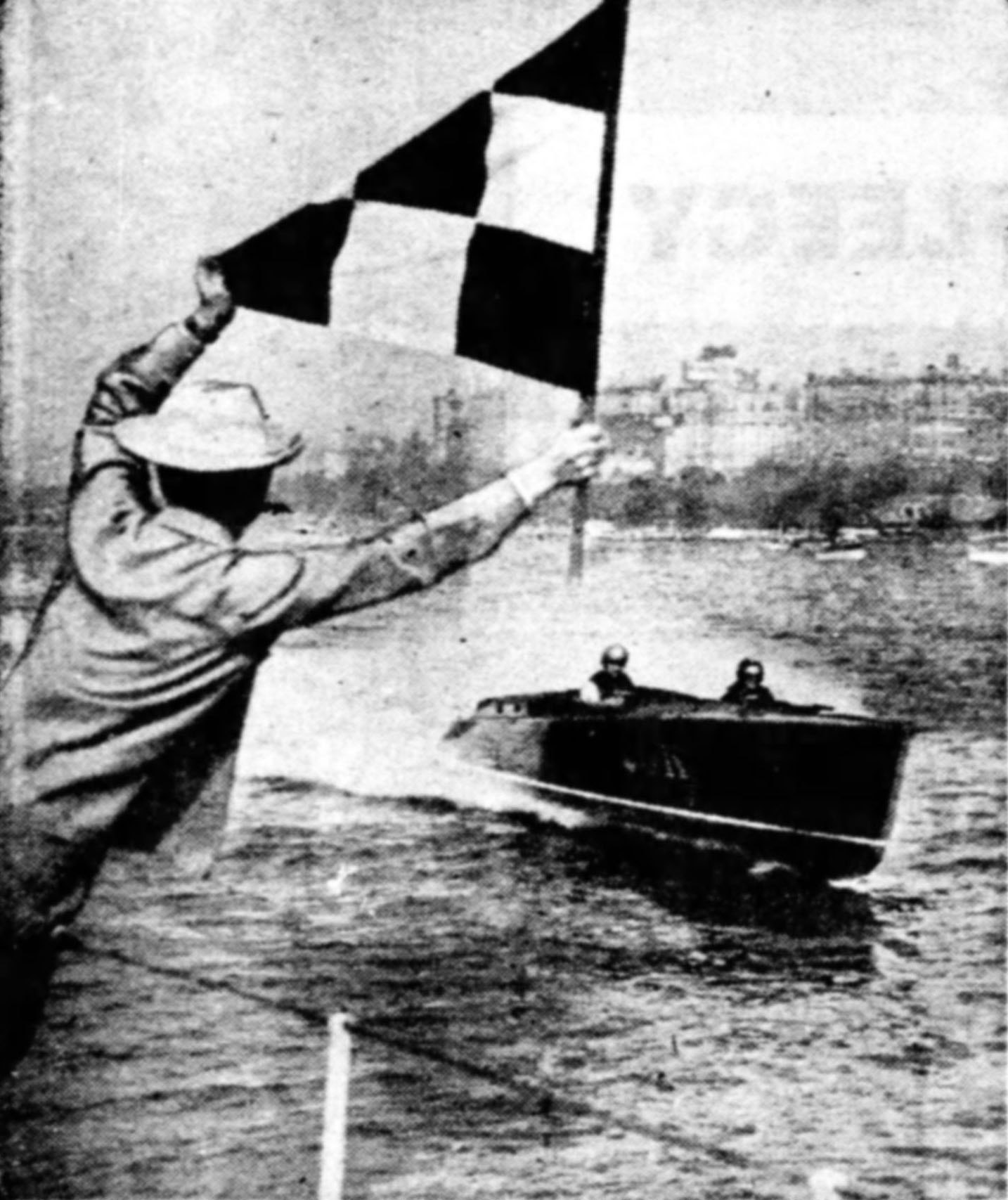 1951 Harwood Trophy Race - Davy Jones Wins Manhattan Race
