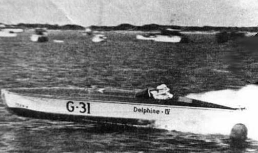 1953 APBA Gold Cup - 90 Miles At 100 M.P.H.